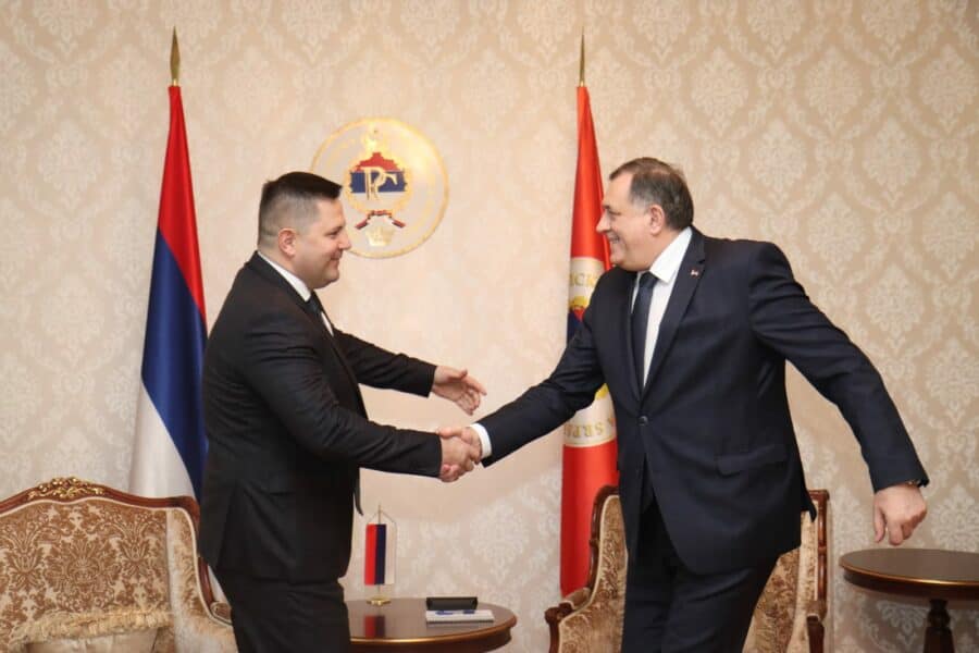 Dodik napravio novi skandal: Bokseri iz entiteta RS nastupat će za ...