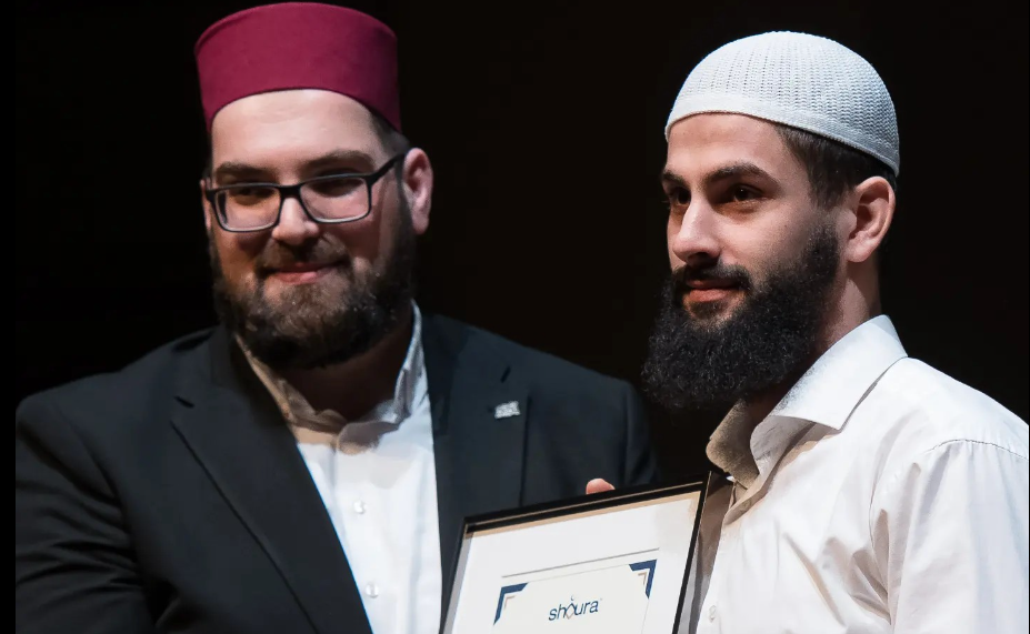 Hamza Bošnjak novi je hafiz Kur'ana Časnog – Senzor.ba